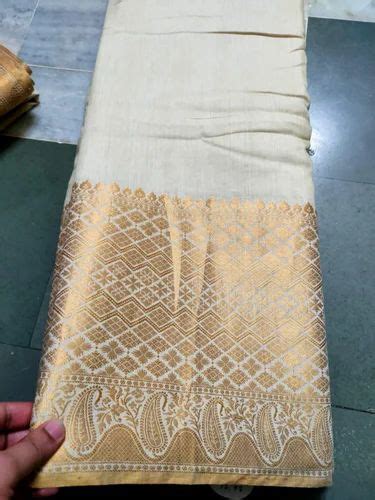44 45 Munga Silk Dawan Plain Fabric At Rs 700meter In Varanasi Id