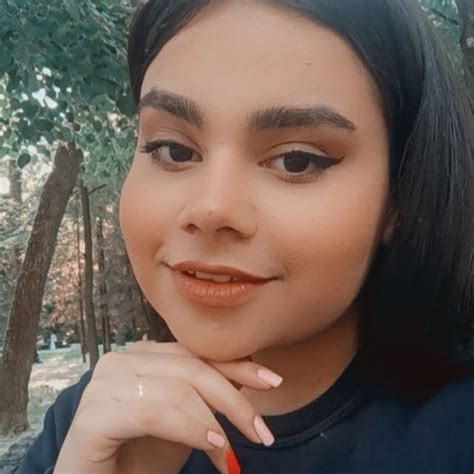 Dorsa Daghatt On Threads