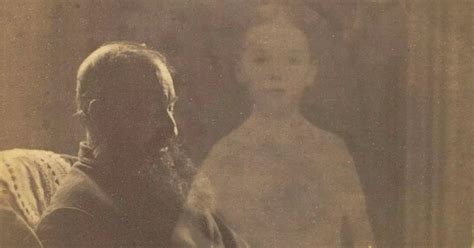 Historical Photographers Trick For Making Ghosts Appear In Photos