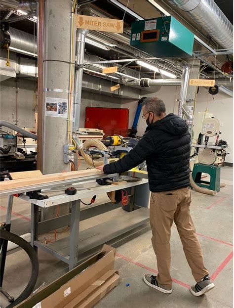 In Photos Applied Science Classes Adapt To Hybrid Learning The Coat Of Arms