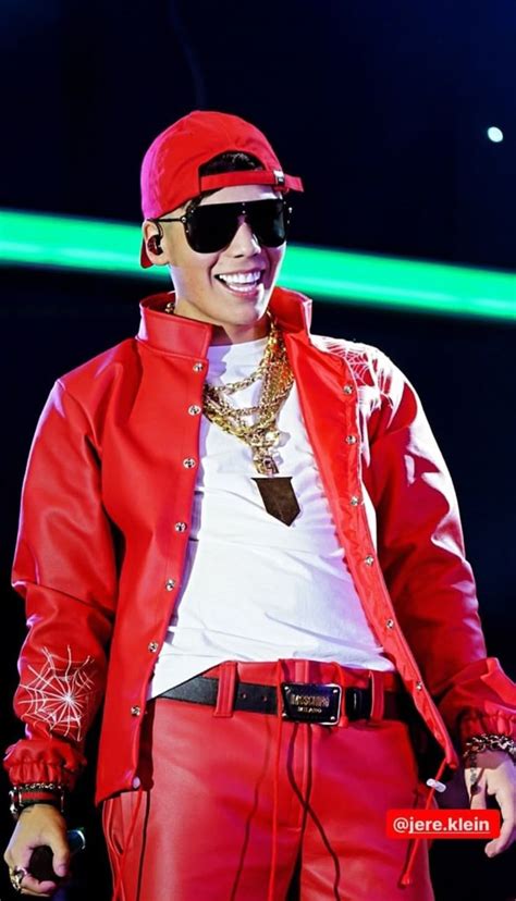 Jere Klein 🐊 En 2024 Cantantes Chilenos Cantantes Manualidades De Starbucks