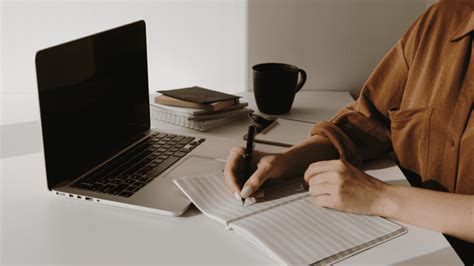 The Bathroom Lady Decluttered