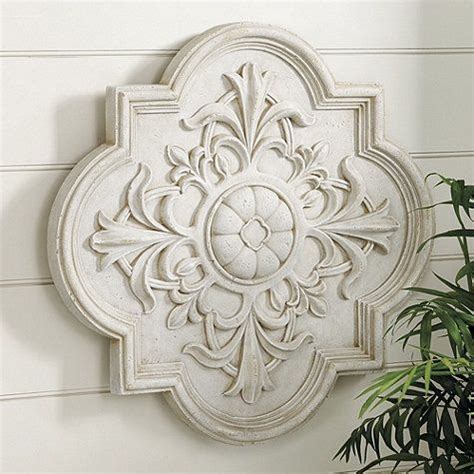 Smithhouse Indooroutdoor Medallion Plaque Ballard Designs Wall