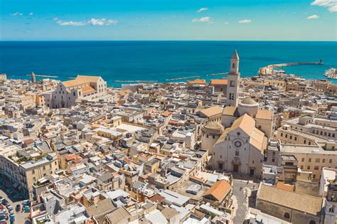Bari Vecchia Perdersi Nella Bellezza Lonely Planet