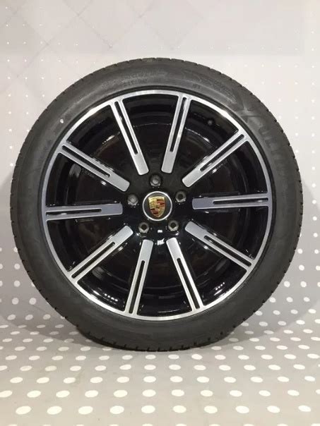 20 - дюймовые зимние колеса Porsche Taycan 4S Aero design. Новый ...