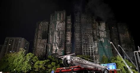 Khoảnh Khắc Khởi Phát đám Cháy Khiến 8 Chung Cư Hong Kong Chìm Vào Biển