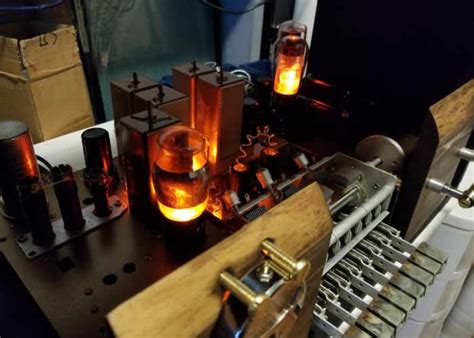 Raspberry Pi Steampunk Radio Jukebox Geeky Gadgets