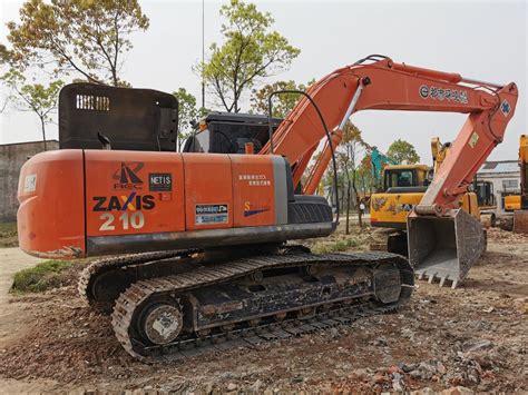 21ton Secondhand Hitachi Zx210 Excavator Used Medium Hydraulic Crawler