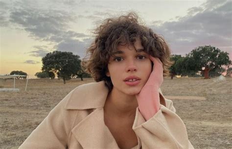 Bixie Prekrasna Frizura Za Ljubiteljice Kose Srednje Dužine