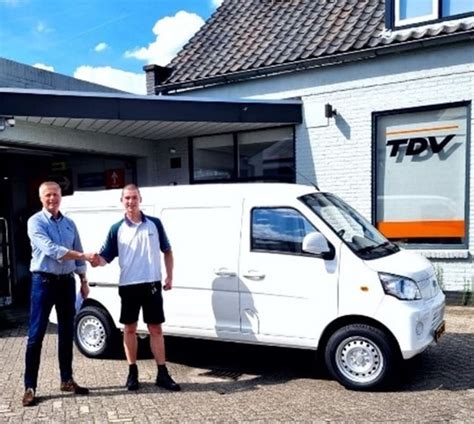 Cenntro Commences Shipments Of Ls200 Van And Cargo Truck