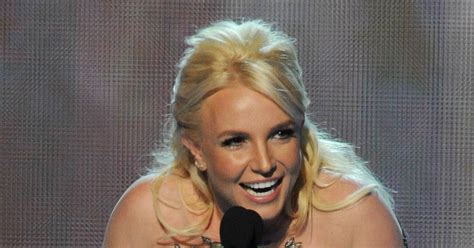 Britney Spears Caught Lip Syncing During Piece Of Me Las Vegas Show