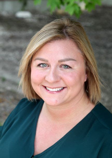 Michelle Otten Real Estate Agent In New Haven Mo