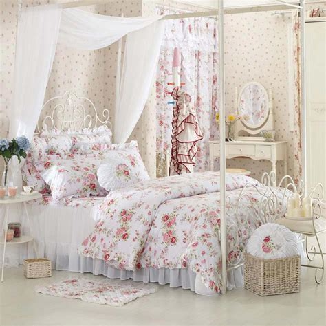 Parure De Lit Créant Une Ambiance Colorée Et Printanière Dans La Chambre à Coucher Design Feria