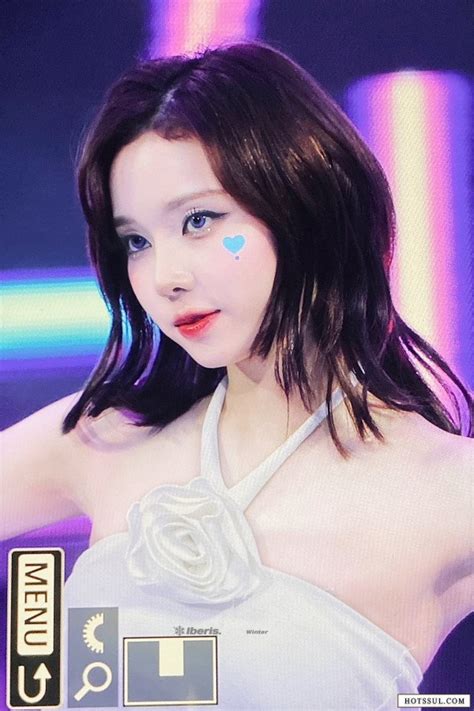 연세대축제 아카라카 에스파 윈터 청순 미모