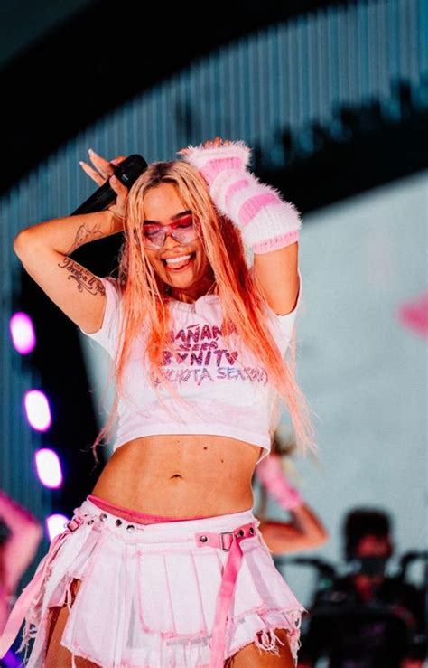 Karol G Durante Su Tour De Mañana Será Bonito 💫🙌😻👑 Concert Outfit
