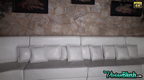 Busty Ewa Sonnet 4 Eporner