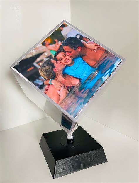 Kit 10 Foto Cubo Giratório Com Led 62x62cm Personalizado