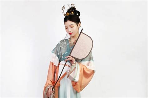 Hanfu Wiki, Knowledge, Guide & History - Newhanfu 2023