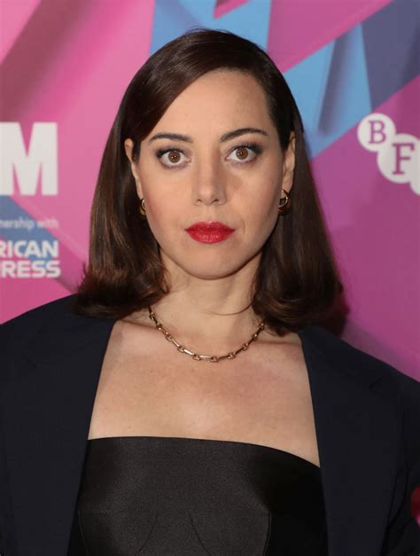 Aubrey Plaza On Theo Jamess Nude Scene In The White Lotus