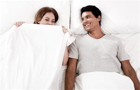 Real Products That Exist Split Blanket And Sheet Sets For Couples