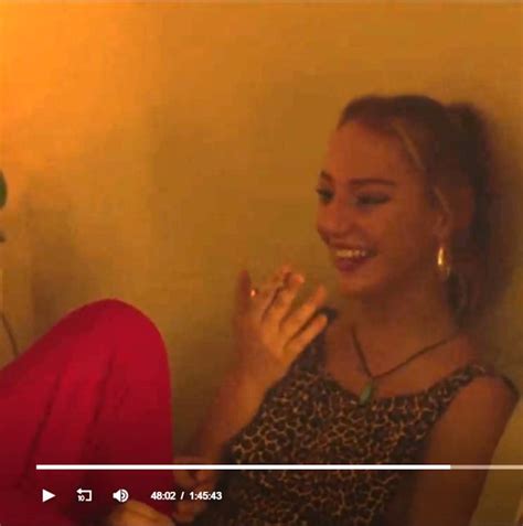 Who Is This Unknown Smoking Actress Please 1483626 Answered