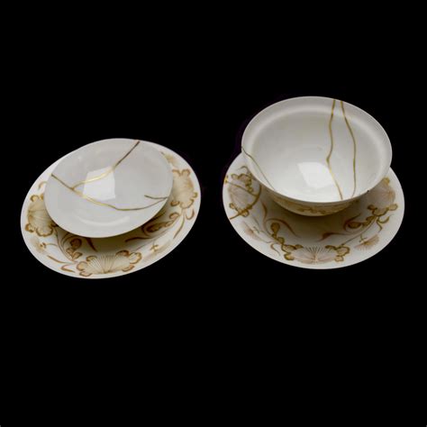 Kintsugi Gaiwan Set Fine Porcelain With 2 Saucers Unique Gold