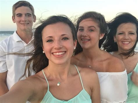 Amy Yoder Amyyoder2 Twitter