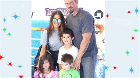 Violet Moon Howey Everything About Steve Howey And Sarah Shahis