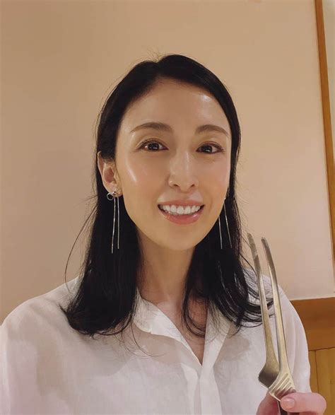 雛形あきこさんのインスタグラム写真 雛形あきこinstagram「久しぶりに早くに帰宅 と言う事で焼き肉 たっぷり食べてまた頑張るぞぉ 焼き肉」9月25日 18時39分