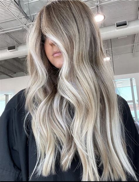 Pin By April Fleming On Beauty Related Blonde Hair With Roots Long