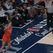 Marina Mabrey Connecticut Sun  Marina Mabrey Connecticut Sun Wnba