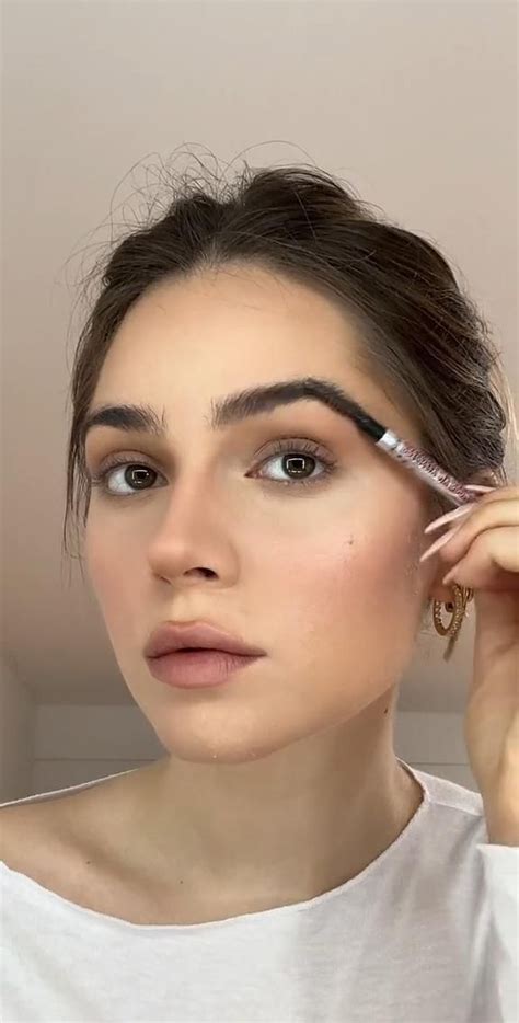 Pin On Maquiagem In 2024 Makeup Routine Girly Makeup Beauty Makeup Tutorial