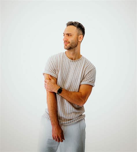 Lee Cole Live Cafe Roux