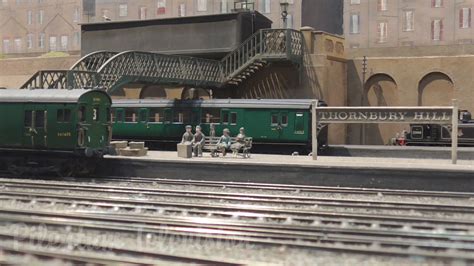 British Model Railway Layout “thornbury Hill” In Oo Gauge With Cab Ride