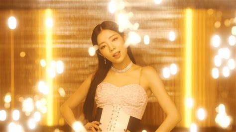 퍼플키스purple Kiss Memem 맴맴 Mv