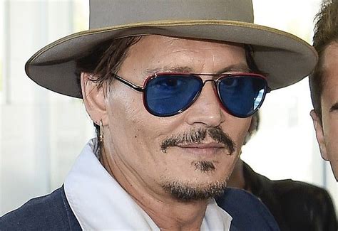 جنگ جانی دپ با وحشی‌ها در راه است اکران آنلاین در انتظار بربرها ایران آرت