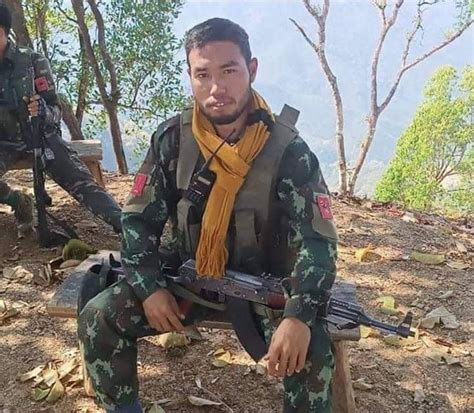 ချင်းကာကွယ်ရေးတပ်ဖွဲ့ မတူပီ တပ်ဖွဲ့ဝင်ဆလိုင်းပီတာဆန်းနှင့် Cnaမှ ဗိုလ်ကြီးဖွန်ဘွေတို့ရဲ့ ရုပ