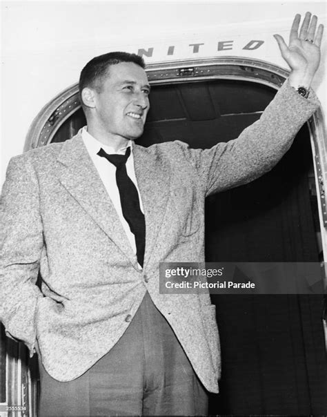 American Crime Writer Mickey Spillane Frank Morrison Spillane Waves Foto Jornalística