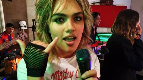 Call Me Live Performance Sing It Live Chords Chordify