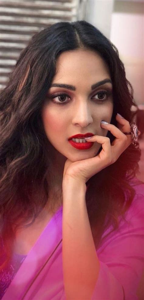 Pin By Kumar Raj On Kiara Advani Kiara Advani Hot Kiara Advani Indian Actress Images
