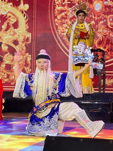 Lô Tô Sài Gòn Sân Khấu Rực Rỡ Của Những Nghệ Sĩ Cộng đồng