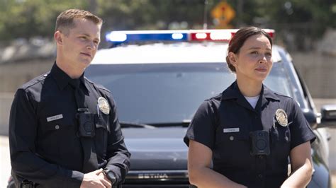 The Rookie Interview Melissa Oneil On Lucy Still Leaning On Tim