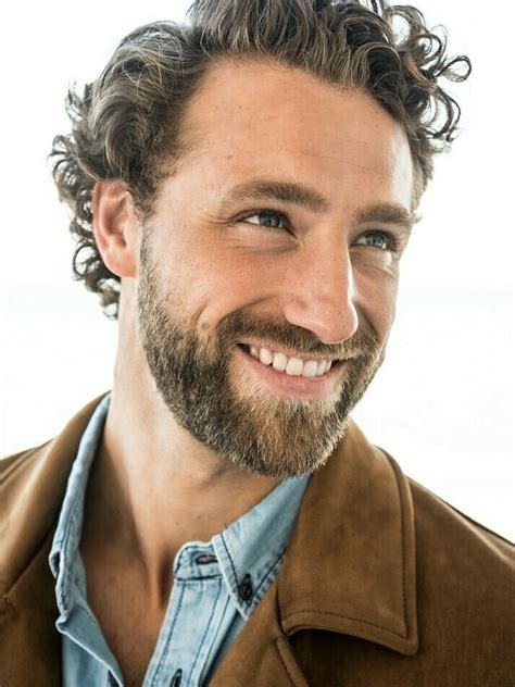 Eric F Men Front Management