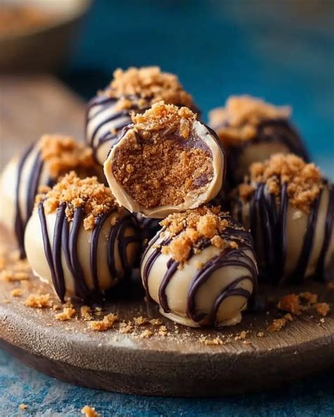 No Bake Biscoff Cookie Truffles
