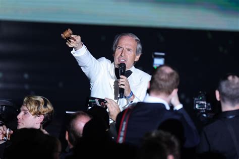 Simon De Pury Launches Digital Auction Platform De Pury