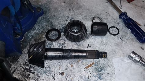 Rebuilding R200 Diff Suspension Braking Tyres And Drivetrain Sau