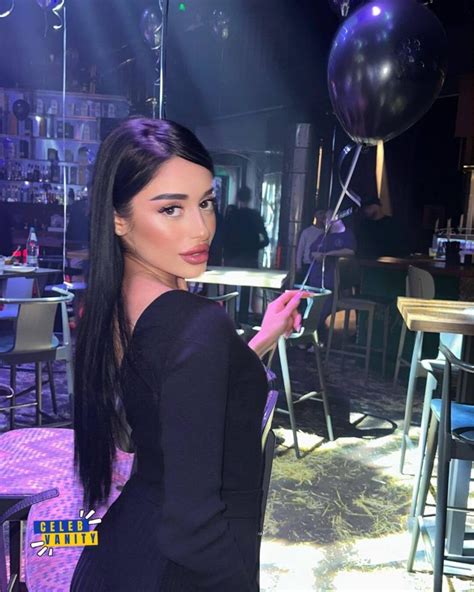 Ara Mix Biography Education Babefriends Age Net Value Career Personal Contacts And More