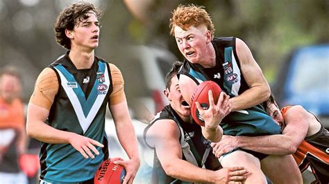 Jimmy Hanrahan Wins His Third Best And Fairest Award The Border Mail Wodonga Vic