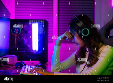 Game Losing Angry Gamer Fail Plays Online Video Games Tournament With