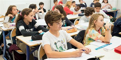 Léducation Sexuelle Chez Les Jeunes Parlons En Coffret Intime
